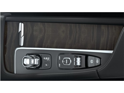 2024 Volvo XC60 Parts & Accessories | Volvo Dealer Accessories