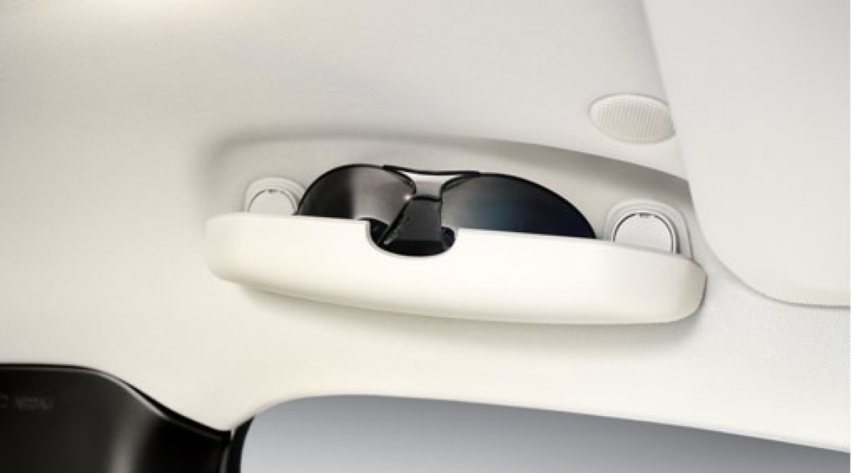 Genuine Volvo Glasses Holder - Charcoal - 31403479 | Volvo Dealer ...