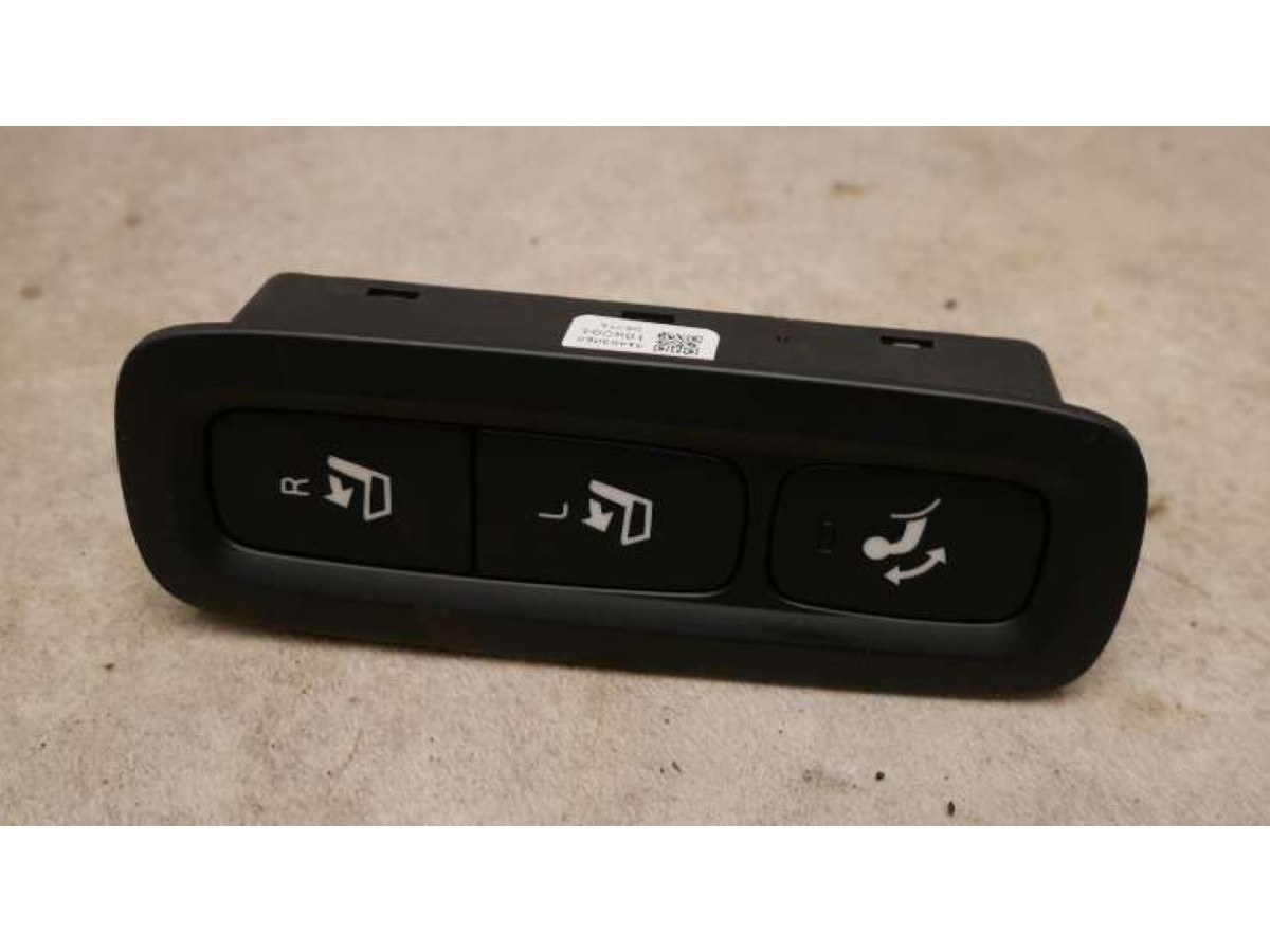 Genuine Volvo Towbar Hitch Operation Button W/Folding Seats - 31453060 ...