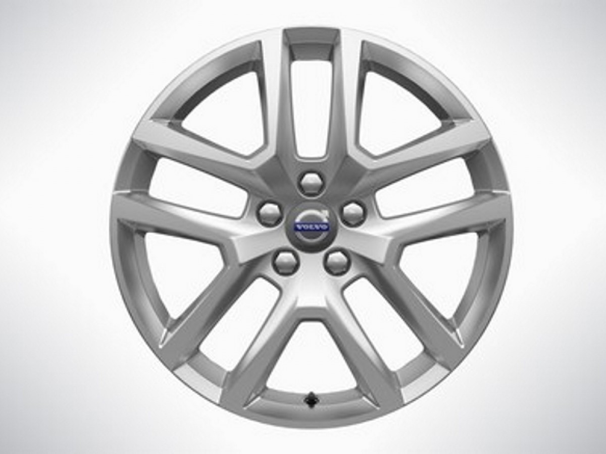 Genuine Volvo Wheel 18" Tucan Black - 31664048 | Volvo Dealer Accessories