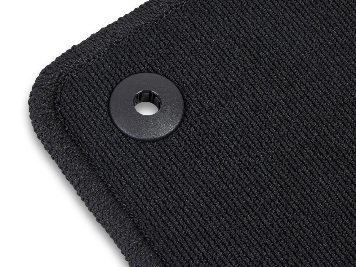 Volvo XC60 Carpeted Floor Mats Kit Of Four In Charcoal Color - 32216555 ...